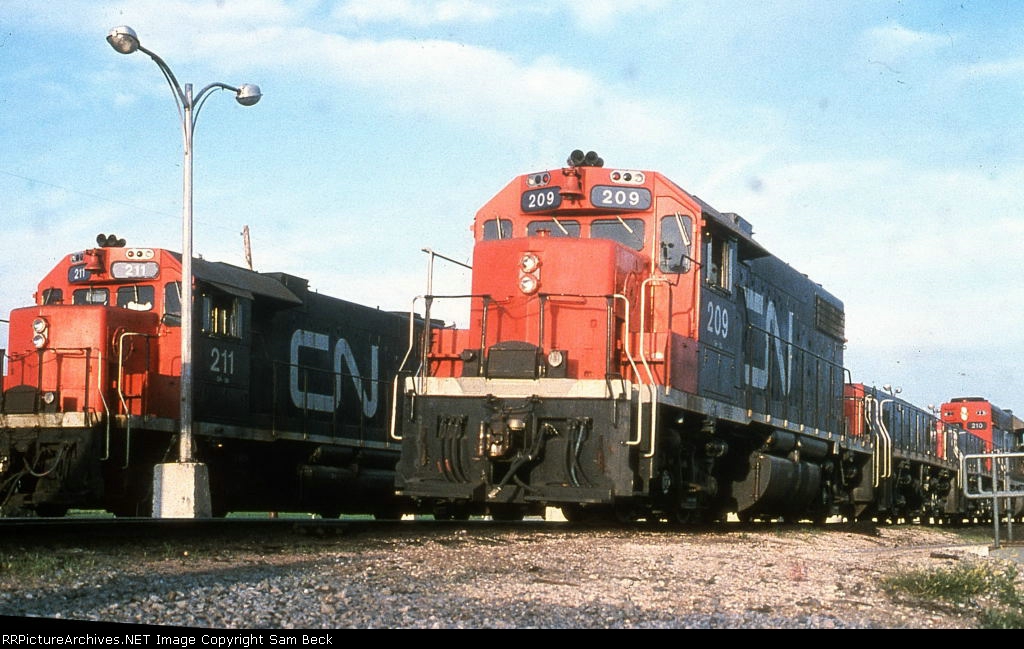 CN 209 and 211--GP38-2s
